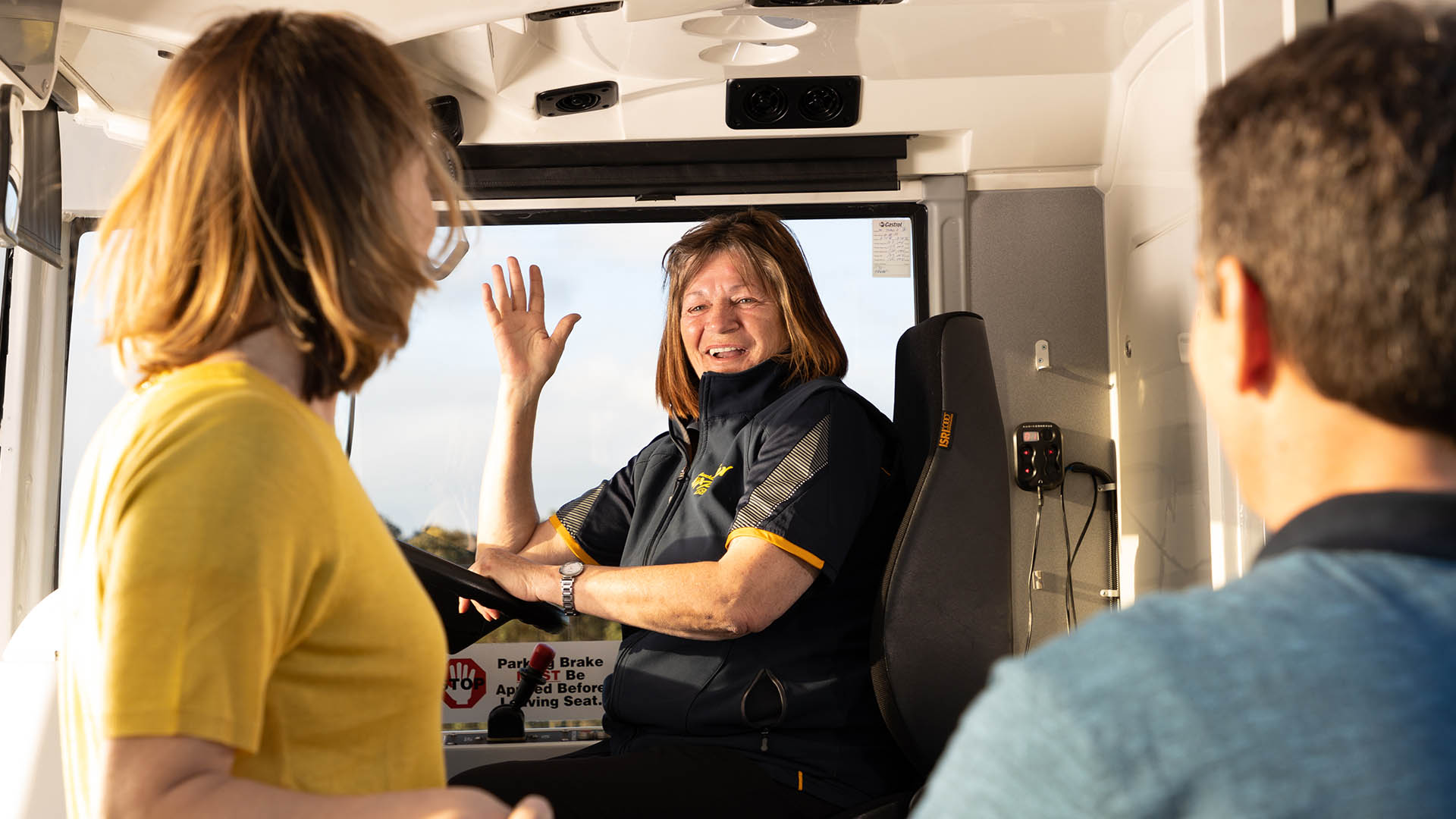 About Us - Explorer Bus